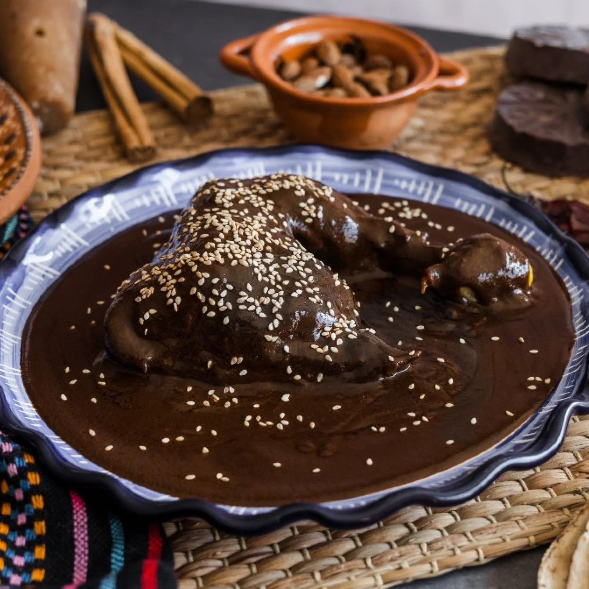 Mole negro: cómo preparar una de las joyas de la cocina oaxaqueña ...